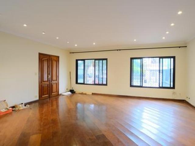 Casa para alugar com 500m², 5 quartos e 5 vagas