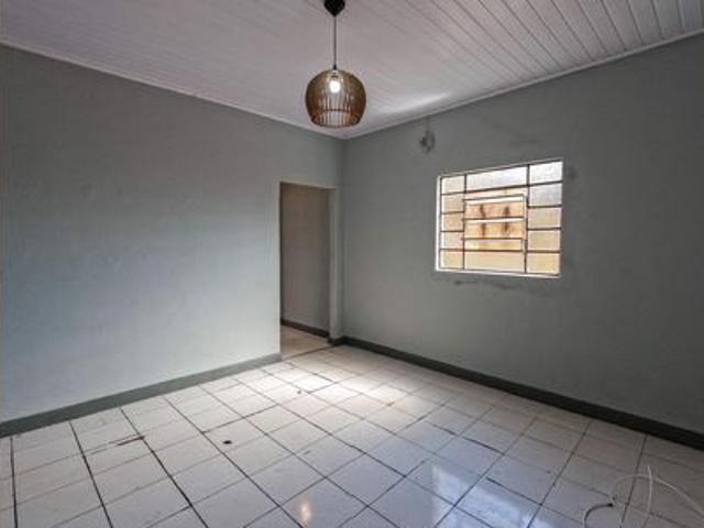 Casa para alugar com 50m², 1 quarto e sem vaga