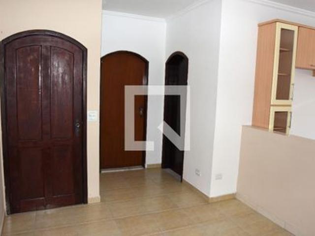 Casa para alugar com 50m², 1 quarto e sem vaga