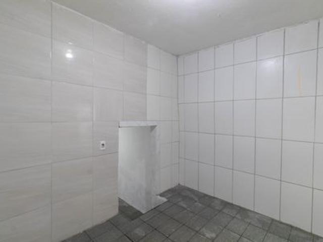 Casa para alugar com 50m², 1 quarto e sem vaga
