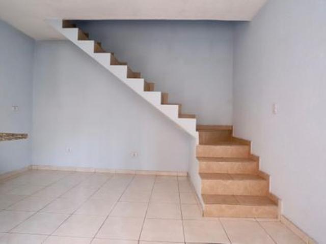 Casa para alugar com 50m², 1 quarto e sem vaga