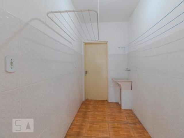 Casa para alugar com 50m², 1 quarto e sem vaga