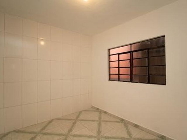 Casa para alugar com 50m², 1 quarto e sem vaga