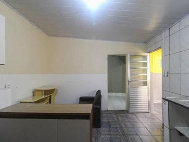 Casa para alugar com 50m², 1 quarto e sem vaga