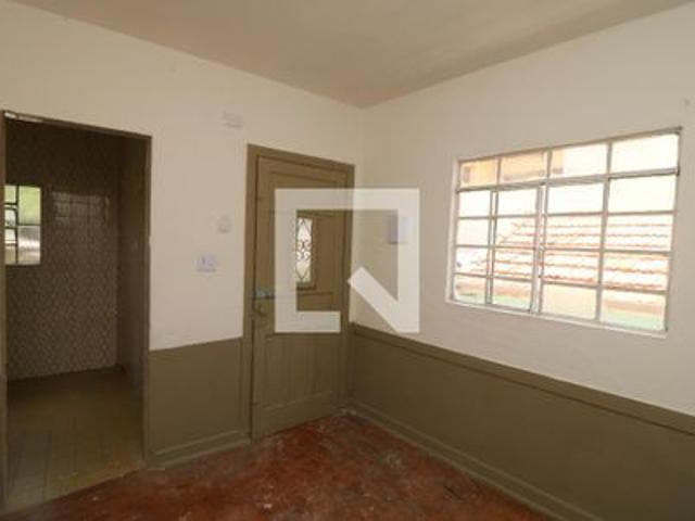 Casa para alugar com 50m², 1 quarto e sem vaga