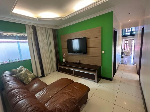 Casa para alugar com 510m², 5 quartos e 4 vagas