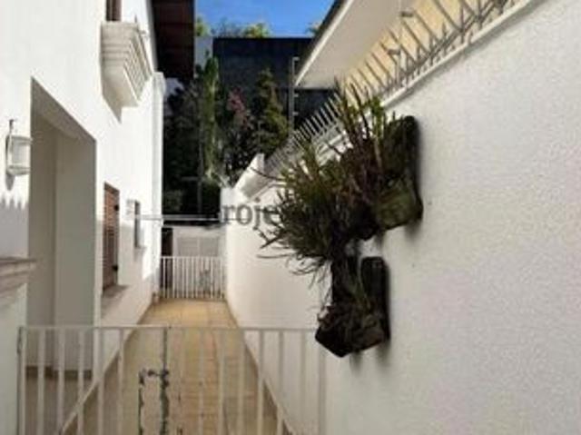 Casa para alugar com 534m², 5 quartos e sem vaga