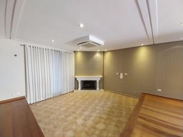 Casa para alugar com 560m², 4 quartos e 8 vagas