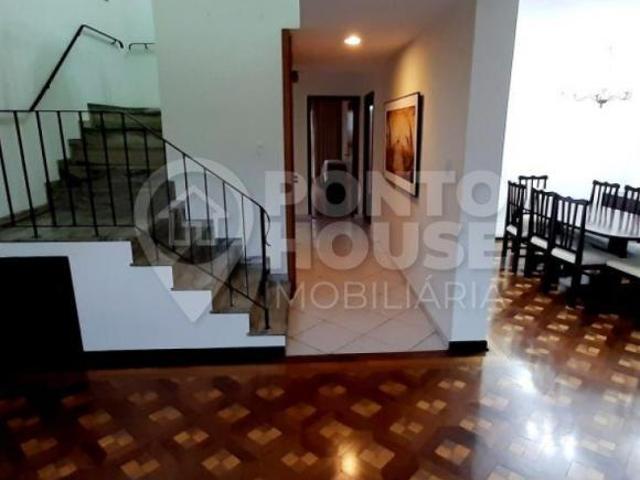 Casa para alugar, com 5 dormitórios, sendo 3 suites, de 300m², jardim, segurança, Ar