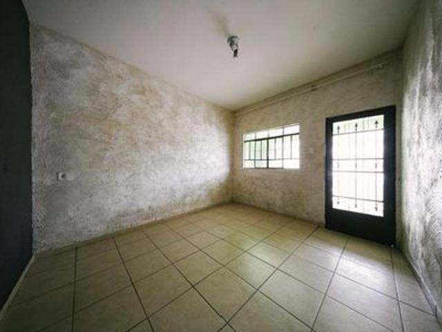 Casa para alugar com 60m², 3 quartos e 1 vaga