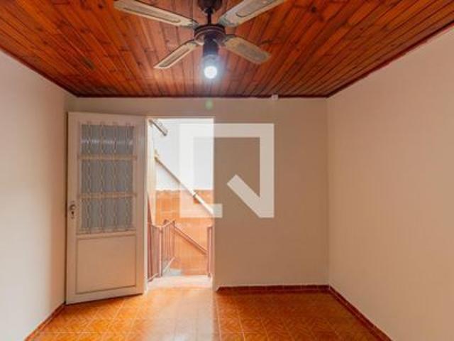 Casa para alugar com 60m², 3 quartos e 2 vagas
