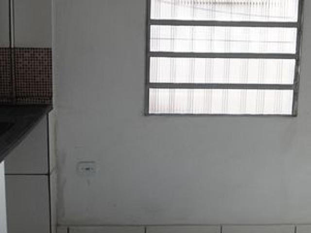 Casa para alugar com 60m², 1 quarto e sem vaga