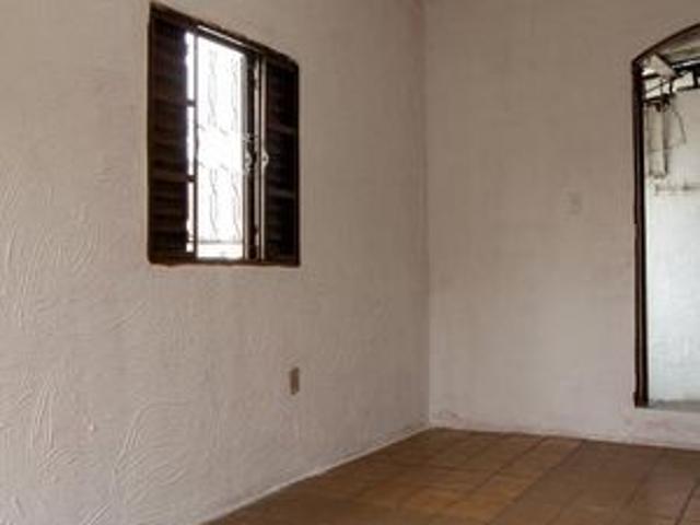 Casa para alugar com 60m², 1 quarto e sem vaga