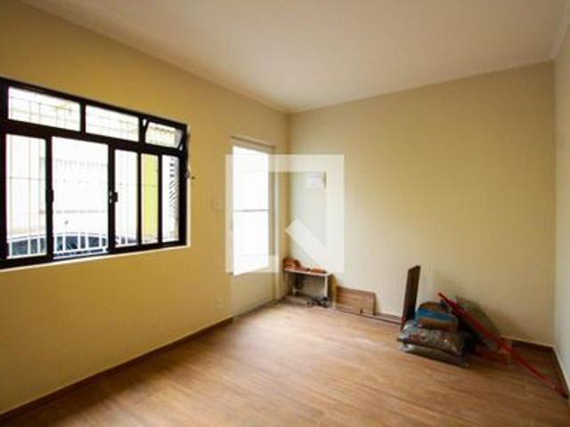 Casa para alugar com 60m², 2 quartos e sem vaga