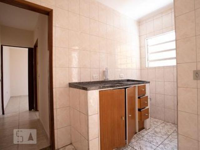 Casa para alugar com 60m², 2 quartos e sem vaga