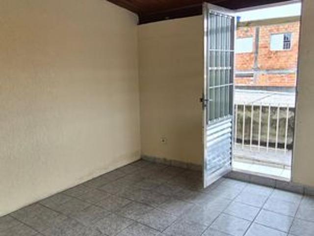 Casa para alugar com 60m², 2 quartos e sem vaga
