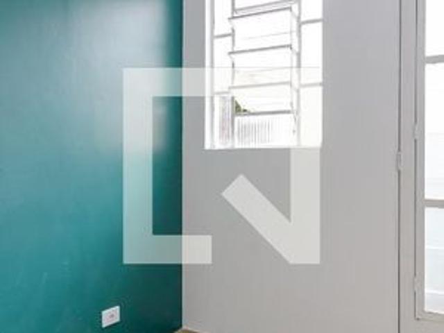 Casa para alugar com 67m², 2 quartos e sem vaga