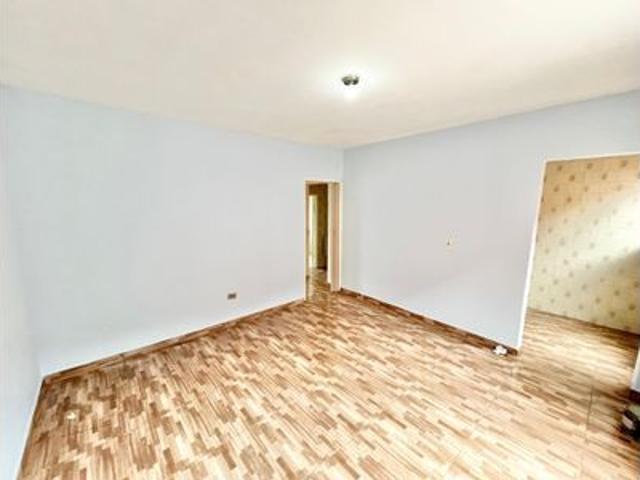 Casa para alugar com 65m², 1 quarto e sem vaga