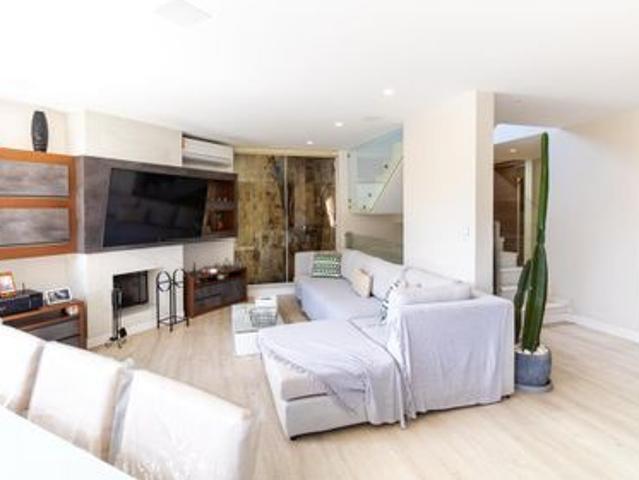 Casa para alugar com 700m², 3 quartos e 6 vagas