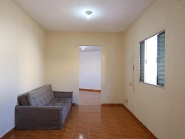 Casa para alugar com 70m², 1 quarto e 1 vaga