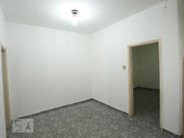 Casa para alugar com 70m², 2 quartos e 1 vaga