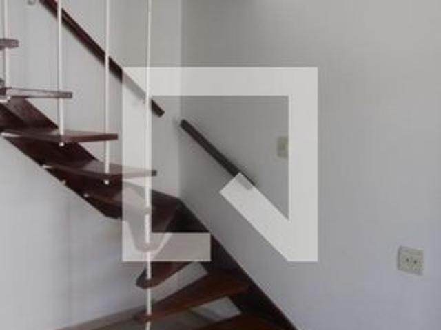 Casa para alugar com 70m², 2 quartos e 1 vaga