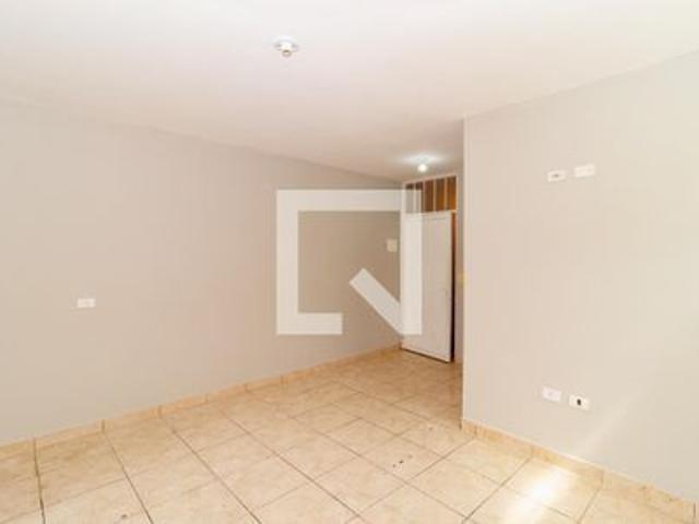 Casa para alugar com 70m², 2 quartos e sem vaga