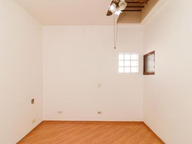 Casa para alugar com 75m², 2 quartos e 1 vaga