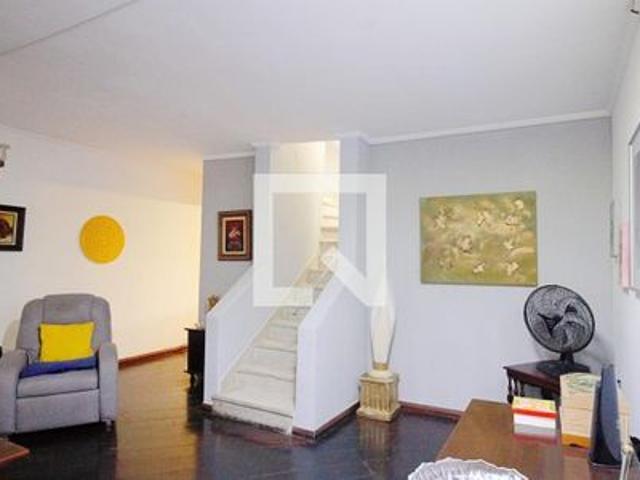 Casa para alugar com 780m², 4 quartos e 5 vagas