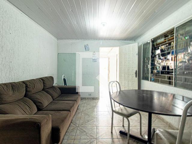 Casa para alugar com 83m², 2 quartos e sem vaga