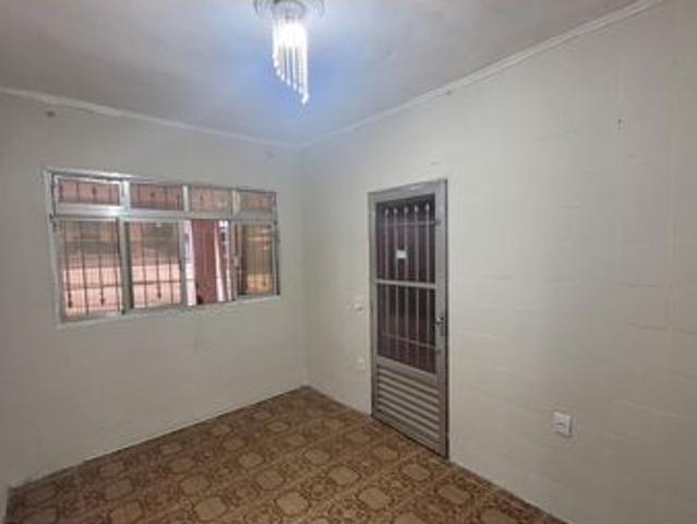 Casa para alugar com 80m², 1 quarto e 1 vaga
