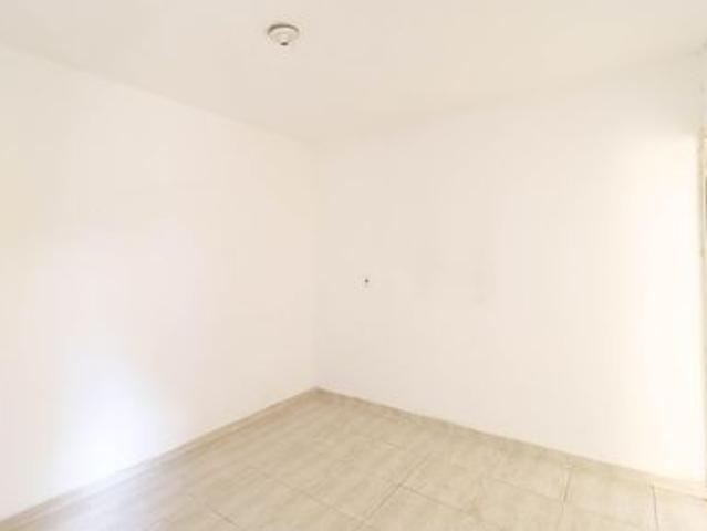 Casa para alugar com 80m², 1 quarto e sem vaga