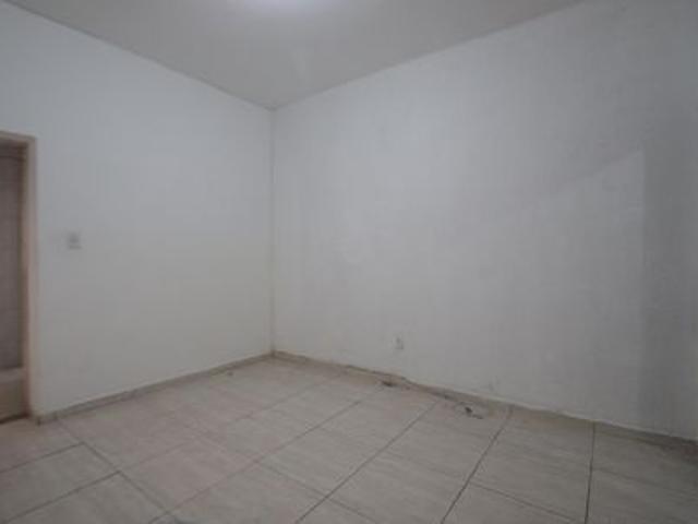 Casa para alugar com 80m², 2 quartos e sem vaga