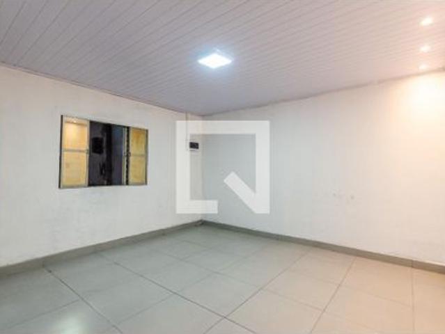 Casa para alugar com 90m², 2 quartos e 3 vagas