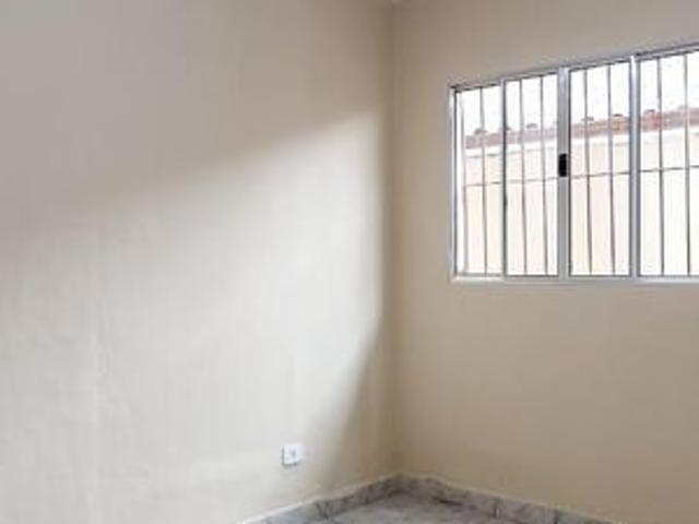 Casa para alugar com 90m², 2 quartos e sem vaga