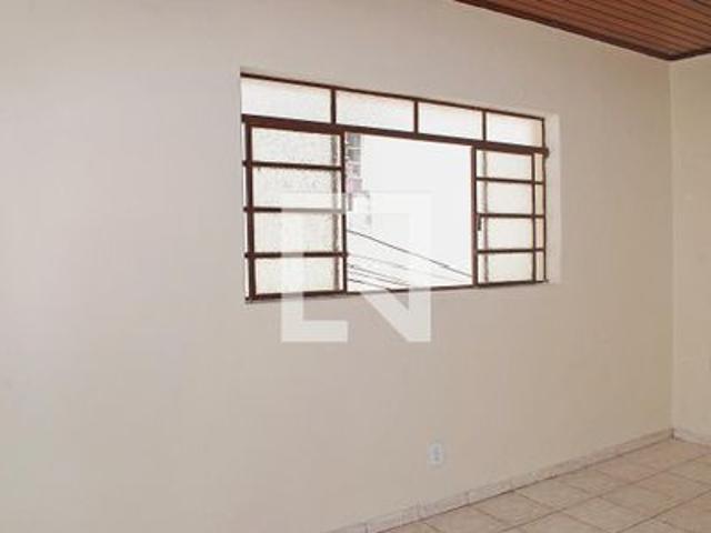 Casa para alugar com 95m², 3 quartos e 2 vagas