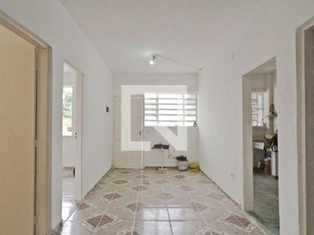 Casa para alugar com 95m², 2 quartos e sem vaga