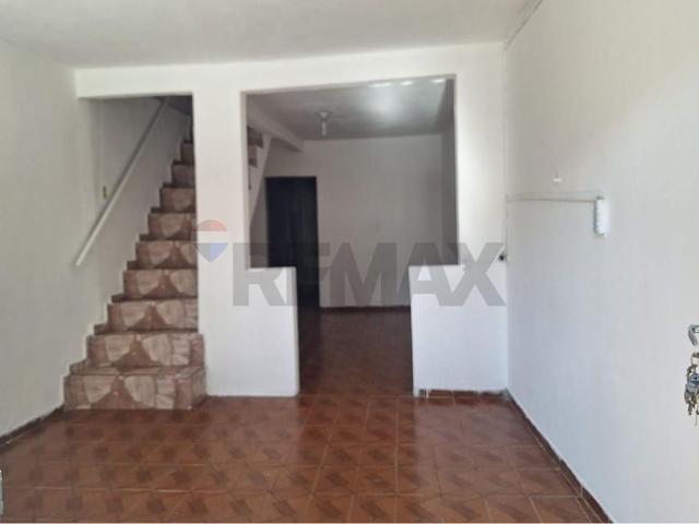 Casa para Alugar com 03 dormitórios 01 suíte na Vila Brasilândia