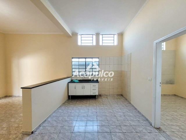 Casa para alugar com 02 quartos no bairro São Luiz em Americana/SP