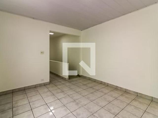 Casa para alugar com 100m², 2 quartos e 1 vaga