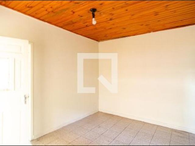 Casa para alugar com 100m², 2 quartos e 2 vagas