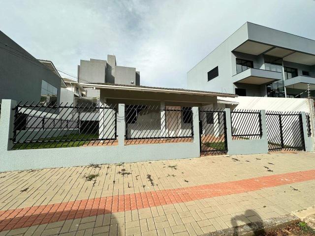 Casa para alugar com 100m², 3 quartos e 1 vaga