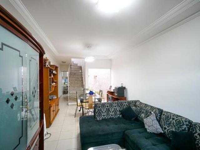 Casa para alugar com 100m², 3 quartos e 2 vagas