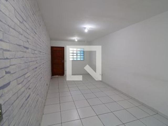 Casa para alugar com 100m², 3 quartos e 2 vagas