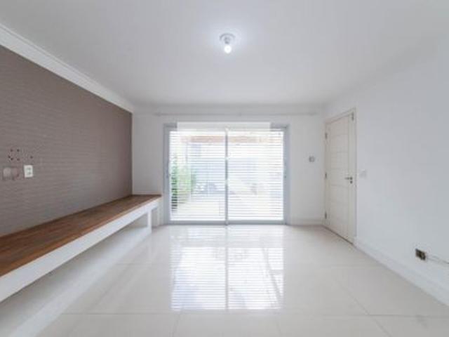 Casa para alugar com 110m², 2 quartos e 2 vagas