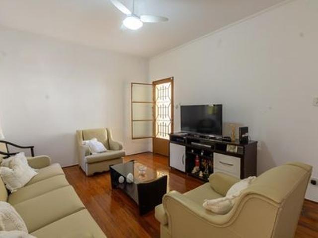 Casa para alugar com 114m², 2 quartos e 2 vagas