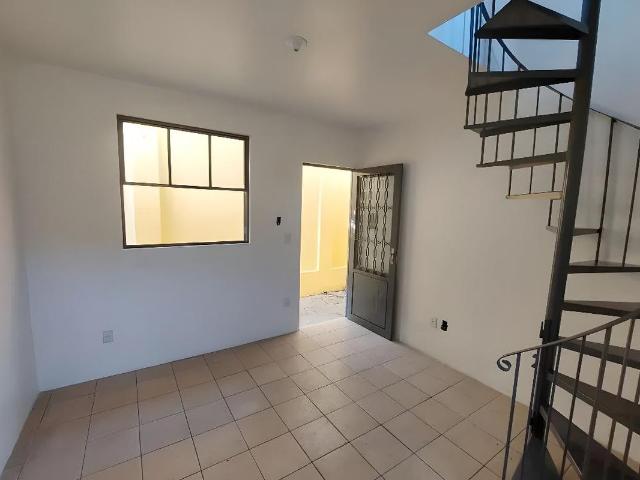 Casa para alugar com 116m², 2 quartos e 1 vaga