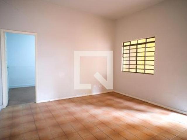 Casa para alugar com 118m², 3 quartos e sem vaga
