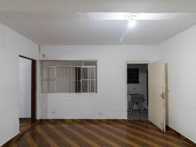 Casa para alugar com 120m², 1 quarto e sem vaga