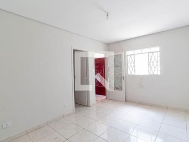 Casa para alugar com 120m², 2 quartos e 1 vaga